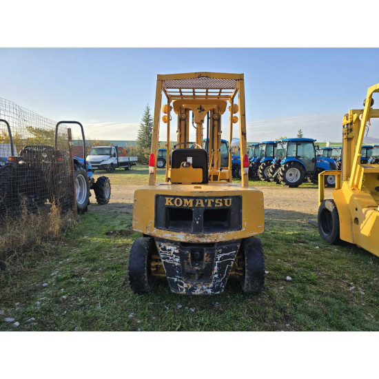 Употребяван мотокар KOMATSU FG20 употребяван 20 к.с. от Сатнет Карлово.